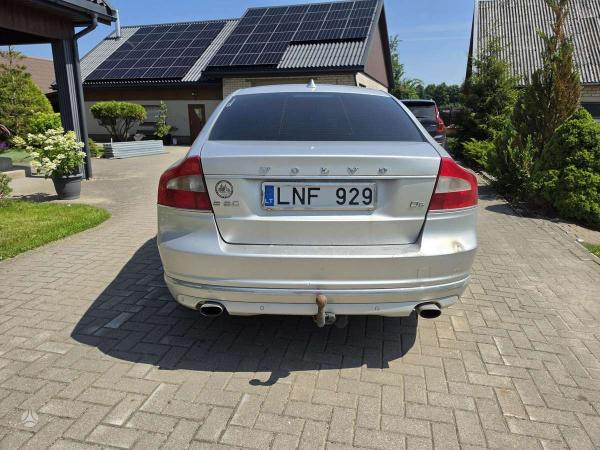 Pelēks Volvo S80 2006 Šilalė, ar dzinēja tilpumu 2.40 L un nobraukumu 307 tūkst. km par 1999 €, foto 7 vietnē AUTOMOTO.COM.LV