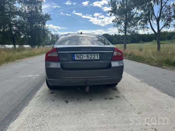 Pelēks Volvo S80 2006 Madona, ar dzinēja tilpumu 2.40 L un nobraukumu 400 tūkst. km par 2299 €, foto 3 vietnē AUTOMOTO.COM.LV