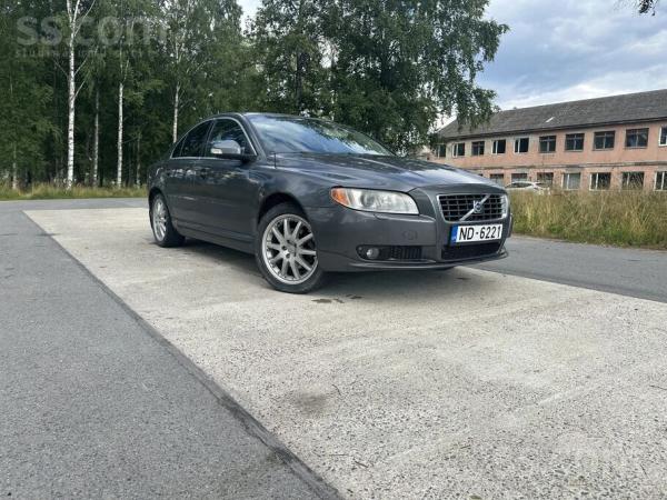 Pelēks Volvo S80 2006 Madona, ar dzinēja tilpumu 2.40 L un nobraukumu 400 tūkst. km par 2299 €, foto 6 vietnē AUTOMOTO.COM.LV