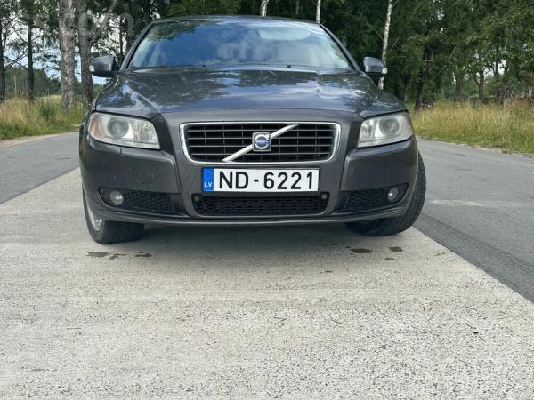 Pelēks Volvo S80 2006 Madona, ar dzinēja tilpumu 2.40 L un nobraukumu 400 tūkst. km par 2299 €, foto 7 vietnē AUTOMOTO.COM.LV
