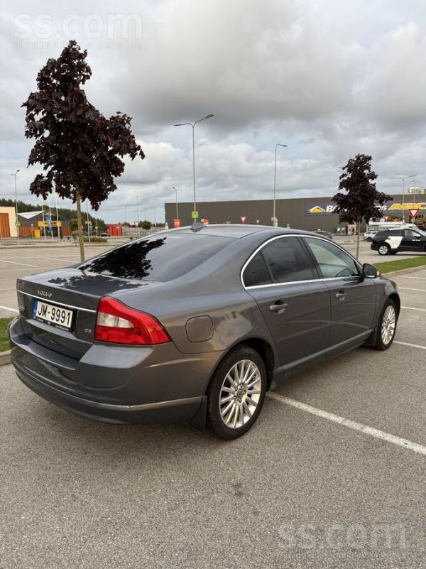 Pelēks Volvo S80 2006 Rīga, ar dzinēja tilpumu 2.40 L un nobraukumu 325 tūkst. km par 3700 €, foto 2 vietnē AUTOMOTO.COM.LV