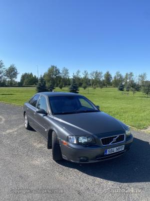 Pelēks Volvo S80 2006 Mardu, ar dzinēja tilpumu 2.40 L un nobraukumu 391 tūkst. km par 2500 €, foto  vietnē AUTOMOTO.COM.LV