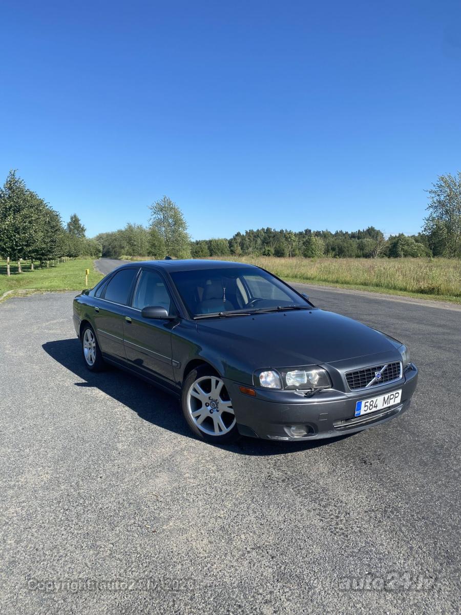 Pelēks Volvo S80 2006 Mardu, ar dzinēja tilpumu 2.40 L un nobraukumu 391 tūkst. km par 2500 €, foto 3 vietnē AUTOMOTO.COM.LV