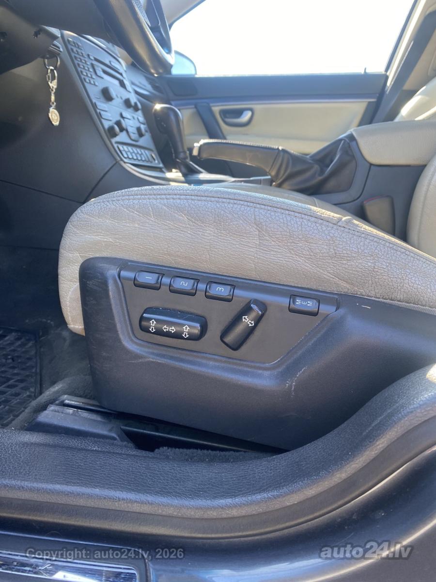 Pelēks Volvo S80 2006 Mardu, ar dzinēja tilpumu 2.40 L un nobraukumu 391 tūkst. km par 2500 €, foto 10 vietnē AUTOMOTO.COM.LV