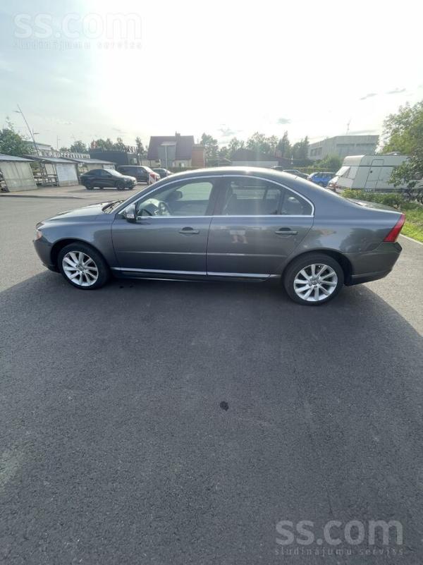 Pelēks Volvo S80 2006 Rīga, ar dzinēja tilpumu 2.40 L un nobraukumu 338 tūkst. km par 4100 €, foto 1 vietnē AUTOMOTO.COM.LV