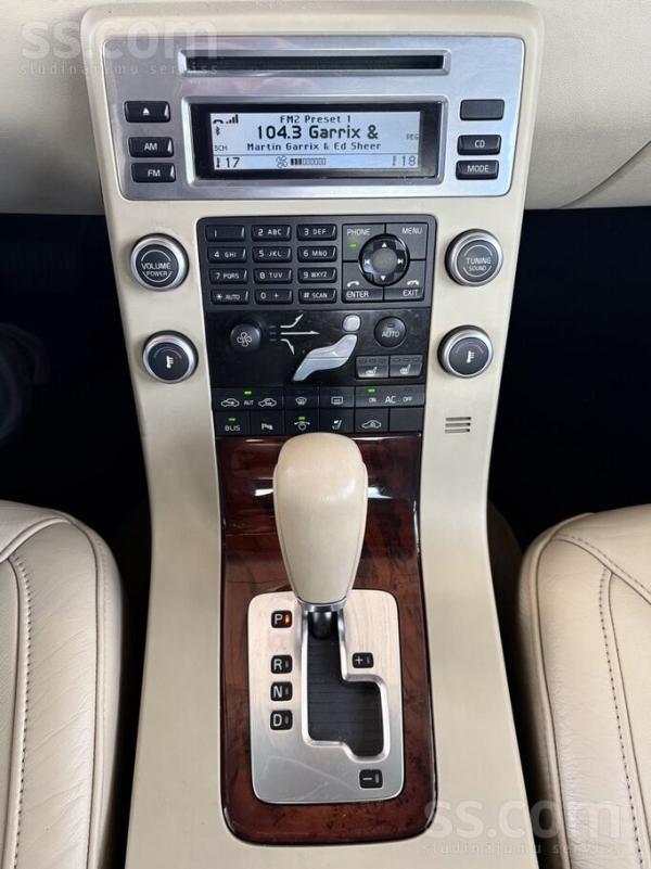 Pelēks Volvo S80 2006 Rīga, ar dzinēja tilpumu 2.40 L un nobraukumu 0 tūkst. km par 4000 €, foto 7 vietnē AUTOMOTO.COM.LV