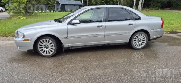 Pelēks Volvo S80 2006 Ogre, ar dzinēja tilpumu 2.40 L un nobraukumu 433 tūkst. km par 900 €, foto 10 vietnē AUTOMOTO.COM.LV