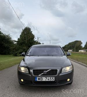 Pelēks Volvo S80 2006 Ventspils, ar dzinēja tilpumu 2.40 L un nobraukumu 450 tūkst. km par 2100 €, foto  vietnē AUTOMOTO.COM.LV