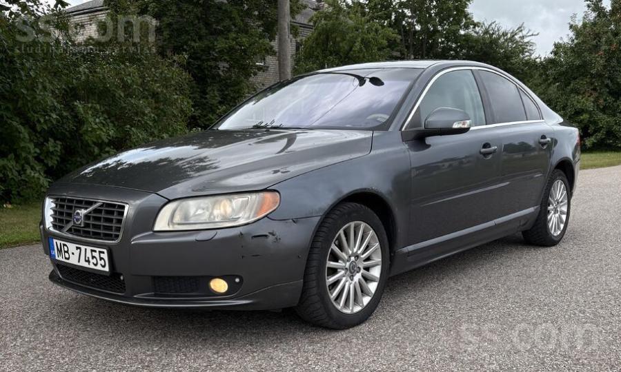 Pelēks Volvo S80 2006 Ventspils, ar dzinēja tilpumu 2.40 L un nobraukumu 450 tūkst. km par 2100 €, foto 4 vietnē AUTOMOTO.COM.LV