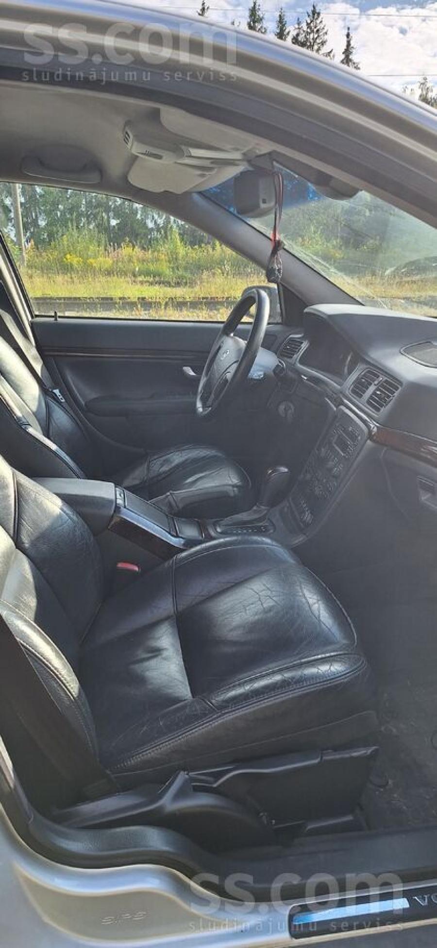 Pelēks Volvo S80 2006 Ogre, ar dzinēja tilpumu 2.40 L un nobraukumu 449 tūkst. km par 400 €, foto 7 vietnē AUTOMOTO.COM.LV