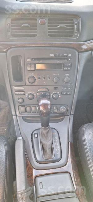 Pelēks Volvo S80 2006 Ogre, ar dzinēja tilpumu 2.40 L un nobraukumu 449 tūkst. km par 400 €, foto 13 vietnē AUTOMOTO.COM.LV