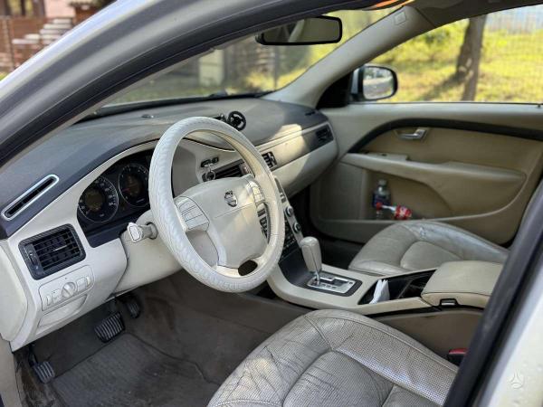 Pelēks Volvo S80 2006 Viļņa, ar dzinēja tilpumu 2.40 L un nobraukumu 336 tūkst. km par 2900 €, foto 8 vietnē AUTOMOTO.COM.LV