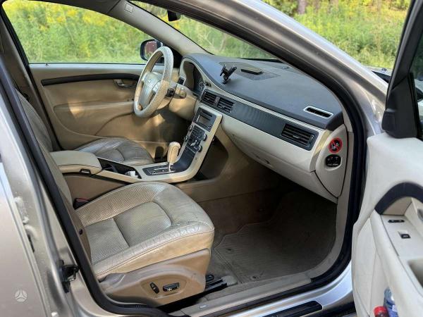 Pelēks Volvo S80 2006 Viļņa, ar dzinēja tilpumu 2.40 L un nobraukumu 336 tūkst. km par 2900 €, foto 11 vietnē AUTOMOTO.COM.LV