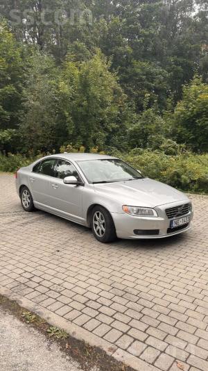 Grey Volvo S80 2006 in Riga, with an engine capacity of 2.40 L and mileage of 305 thousand km for 2250 €, photo  on AUTOMOTO.COM.LV