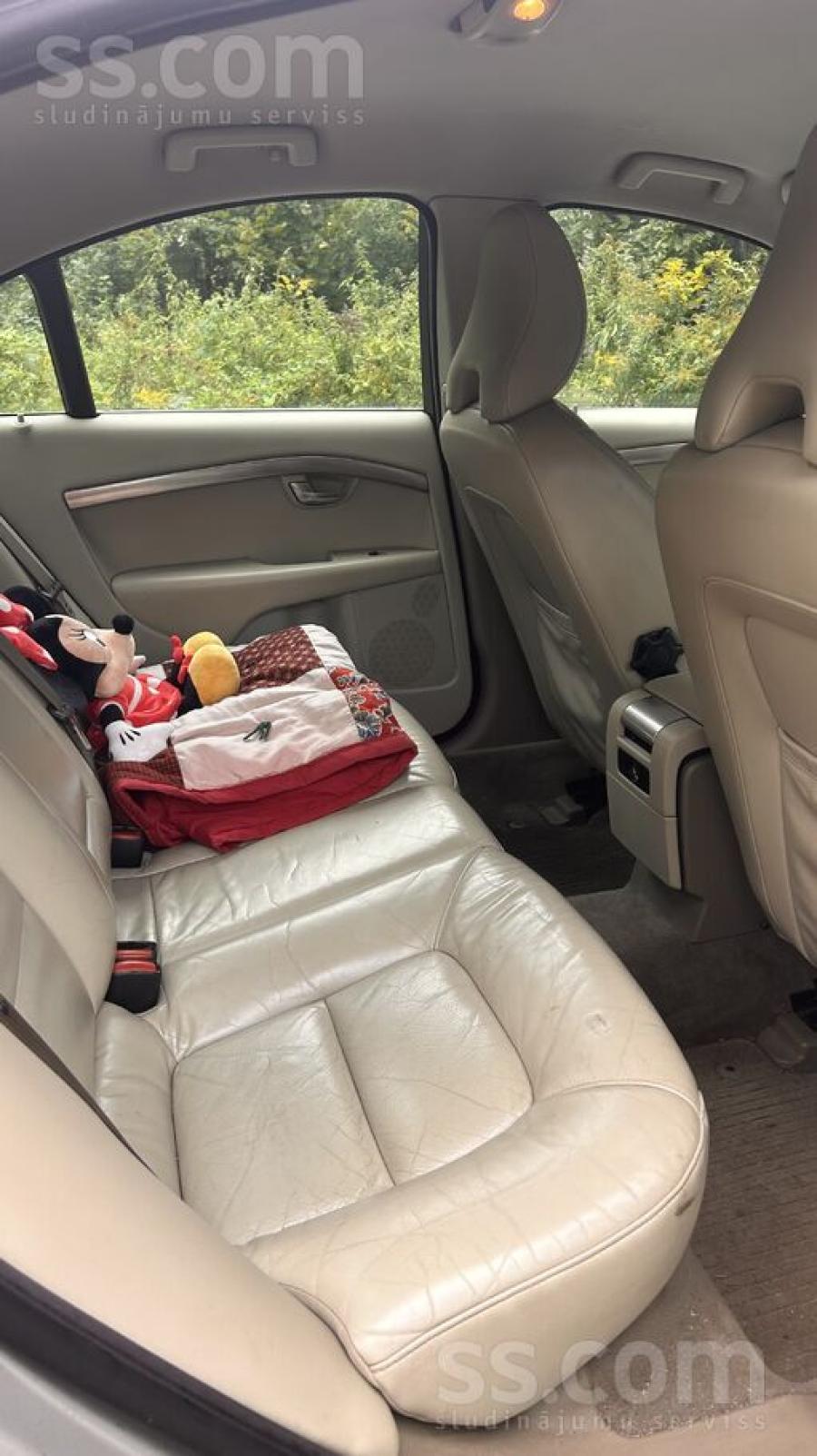 Pelēks Volvo S80 2006 Rīga, ar dzinēja tilpumu 2.40 L un nobraukumu 305 tūkst. km par 2250 €, foto 8 vietnē AUTOMOTO.COM.LV