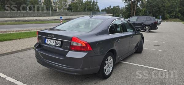 Grey Volvo S80 2006 in Gulbene, with an engine capacity of 2.40 L and mileage of 350 thousand km for 2500 €, photo 7 on AUTOMOTO.COM.LV