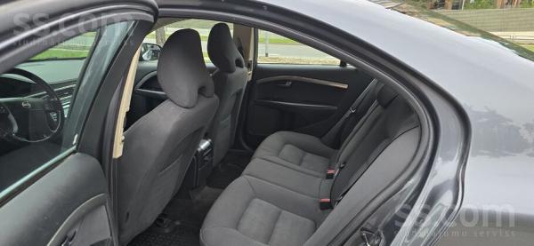 Grey Volvo S80 2006 in Gulbene, with an engine capacity of 2.40 L and mileage of 350 thousand km for 2500 €, photo 9 on AUTOMOTO.COM.LV