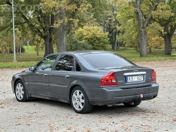 Вольво С80 2006 в Валмиера на AUTOMOTO.COM.LV Серый Вольво С80 2006 в Валмиера, объемом двигателя 2.40 л и пробегом 377 тыс. км за 1750 €, фото 7 на AUTOMOTO.COM.LV