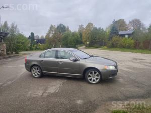 Pelēks Volvo S80 2006 Rīga, ar dzinēja tilpumu 2.40 L un nobraukumu 380 tūkst. km par 3700 €, foto 4 vietnē AUTOMOTO.COM.LV