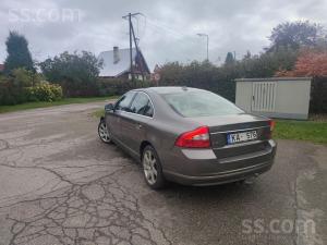 Pelēks Volvo S80 2006 Rīga, ar dzinēja tilpumu 2.40 L un nobraukumu 380 tūkst. km par 3700 €, foto 5 vietnē AUTOMOTO.COM.LV