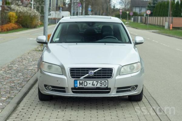 Pelēks Volvo S80 2007 Rīga, ar dzinēja tilpumu 2.40 L un nobraukumu 0 tūkst. km par 1890 €, foto 2 vietnē AUTOMOTO.COM.LV