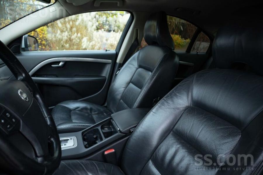 Pelēks Volvo S80 2007 Rīga, ar dzinēja tilpumu 2.40 L un nobraukumu 0 tūkst. km par 1890 €, foto 8 vietnē AUTOMOTO.COM.LV