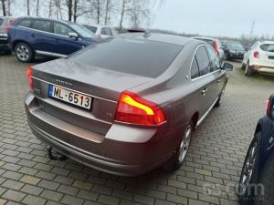 Grey Volvo S80 2007 in Talsi, with an engine capacity of 2.40 L and mileage of 348 thousand km for 4950 €, photo 8 on AUTOMOTO.COM.LV