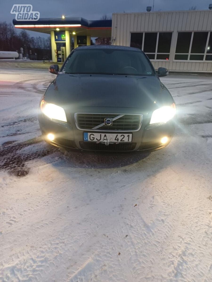 Pelēks Volvo S80 2007 Viļņa, ar dzinēja tilpumu 2.40 L un nobraukumu 372 tūkst. km par 2000 €, foto 1 vietnē AUTOMOTO.COM.LV