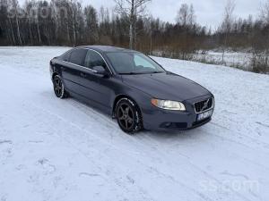 Pelēks Volvo S80 2007 Preiļi, ar dzinēja tilpumu 2.40 L un nobraukumu 324 tūkst. km par 5300 €, foto  vietnē AUTOMOTO.COM.LV
