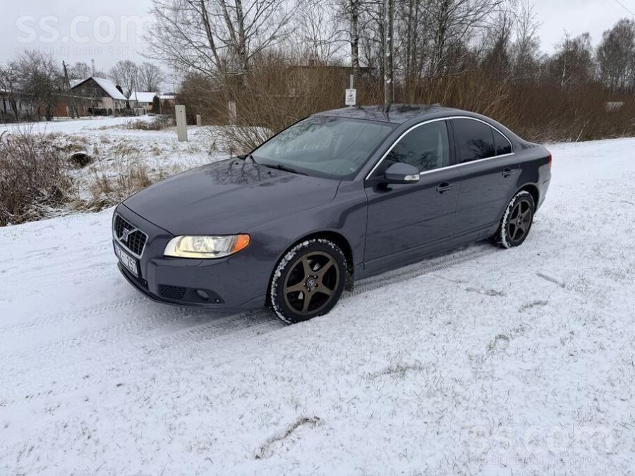 Grey Volvo S80 2007 in Preili, with an engine capacity of 2.40 L and mileage of 324 thousand km for 5300 €, photo 7 on AUTOMOTO.COM.LV
