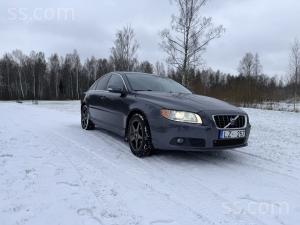Grey Volvo S80 2007 in Preili, with an engine capacity of 2.40 L and mileage of 324 thousand km for 5300 €, photo 10 on AUTOMOTO.COM.LV
