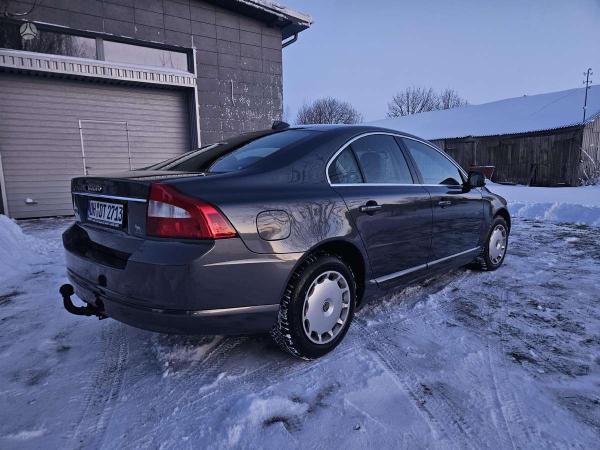Grey Volvo S80 2007 in Radviliskis, with an engine capacity of 2.40 L and mileage of 250 thousand km for 3800 €, photo 10 on AUTOMOTO.COM.LV