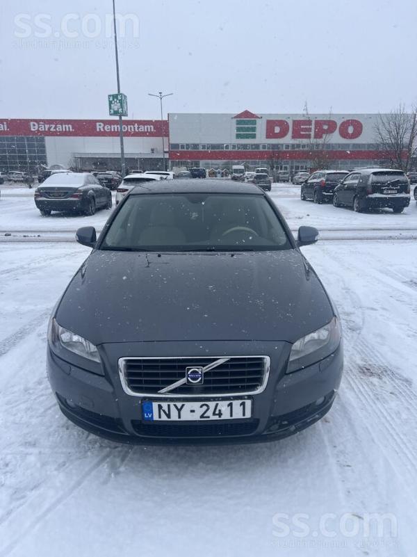 Grey Volvo S80 2007 in Daugavpils, with an engine capacity of 2.50 L and mileage of 338 thousand km for 2990 €, photo 8 on AUTOMOTO.COM.LV