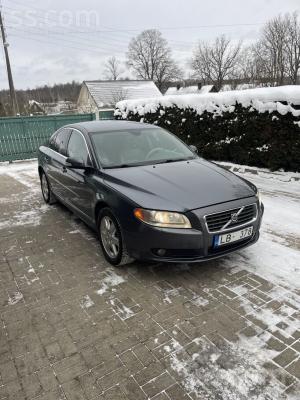 Grey Volvo S80 2007 in Rezekne, with an engine capacity of 2.40 L and mileage of 389 thousand km for 4050 €, photo 2 on AUTOMOTO.COM.LV