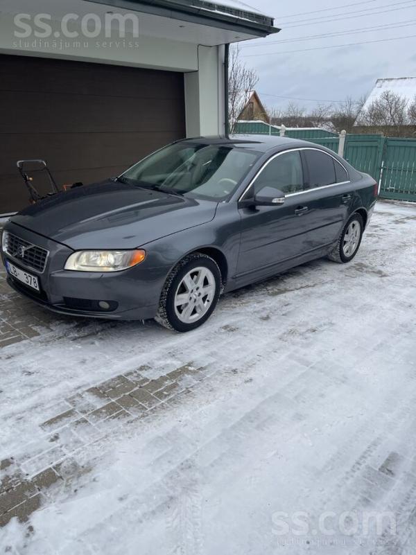 Pelēks Volvo S80 2007 Rēzekne, ar dzinēja tilpumu 2.40 L un nobraukumu 389 tūkst. km par 4050 €, foto 3 vietnē AUTOMOTO.COM.LV