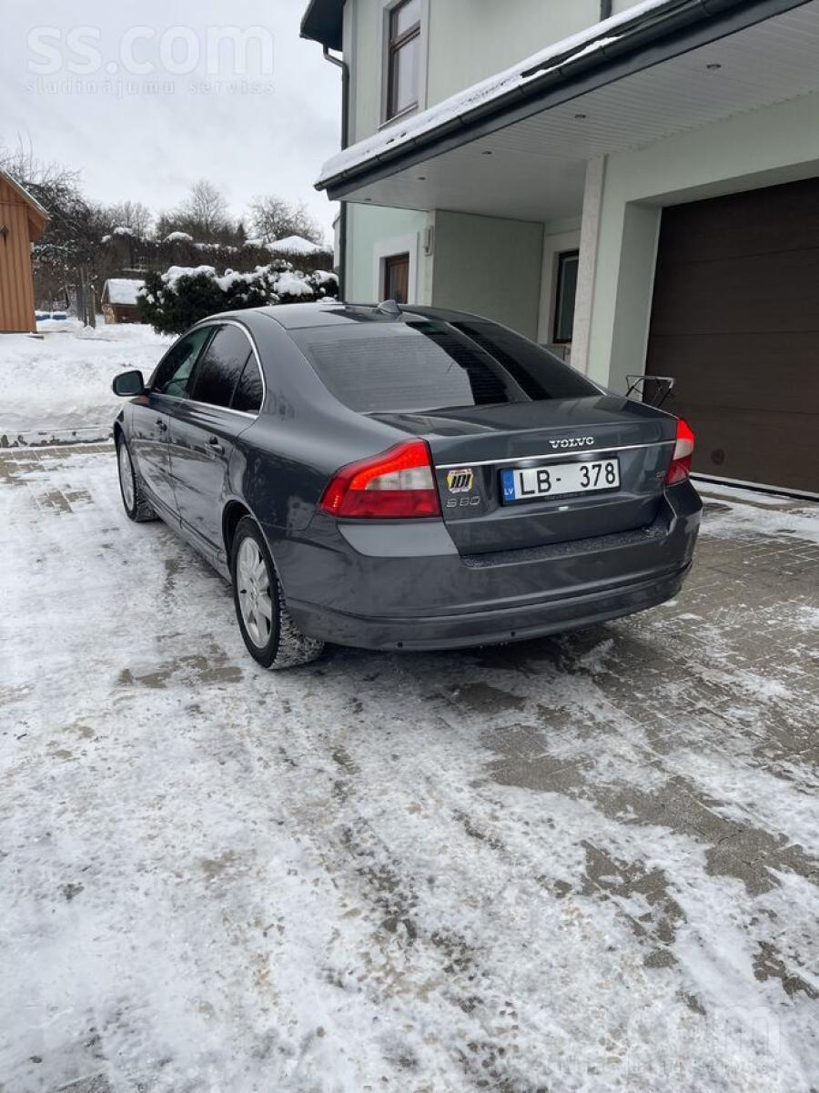 Grey Volvo S80 2007 in Rezekne, with an engine capacity of 2.40 L and mileage of 389 thousand km for 4050 €, photo 4 on AUTOMOTO.COM.LV
