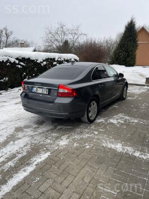 Grey Volvo S80 2007 in Rezekne, with an engine capacity of 2.40 L and mileage of 389 thousand km for 4050 €, photo 5 on AUTOMOTO.COM.LV