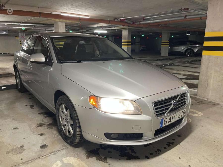 Pelēks Volvo S80 2007 Viļņa, ar dzinēja tilpumu 2.40 L un nobraukumu 303 tūkst. km par 2800 €, foto 9 vietnē AUTOMOTO.COM.LV