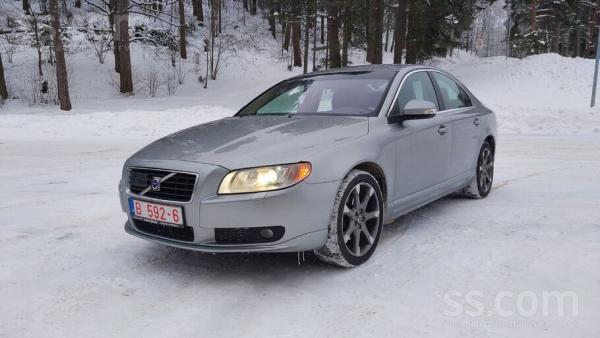 Pelēks Volvo S80 2007 Alūksne, ar dzinēja tilpumu 2.40 L un nobraukumu 0 tūkst. km par 3200 €, foto 1 vietnē AUTOMOTO.COM.LV
