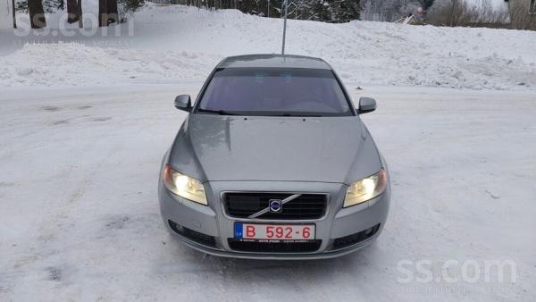 Pelēks Volvo S80 2007 Alūksne, ar dzinēja tilpumu 2.40 L un nobraukumu 0 tūkst. km par 3200 €, foto 4 vietnē AUTOMOTO.COM.LV