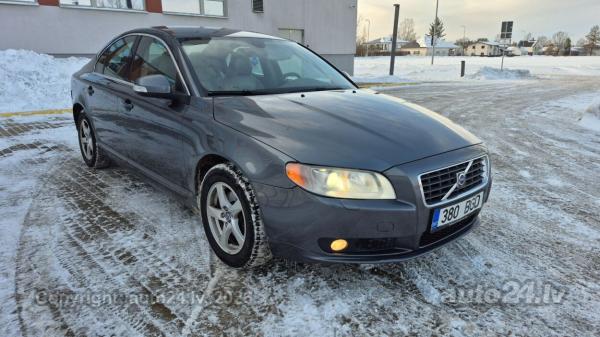 Pelēks Volvo S80 2007 Tartu, ar dzinēja tilpumu 2.40 L un nobraukumu 460 tūkst. km par 2999 €, foto 3 vietnē AUTOMOTO.COM.LV