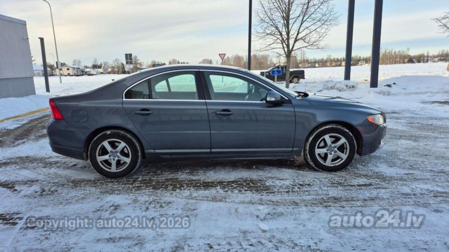 Pelēks Volvo S80 2007 Tartu, ar dzinēja tilpumu 2.40 L un nobraukumu 460 tūkst. km par 2999 €, foto 6 vietnē AUTOMOTO.COM.LV