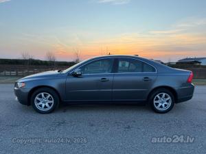 Grey Volvo S80 2007 in Tallinn, with an engine capacity of 2.40 L and mileage of 271 thousand km for 4990 €, photo 12 on AUTOMOTO.COM.LV