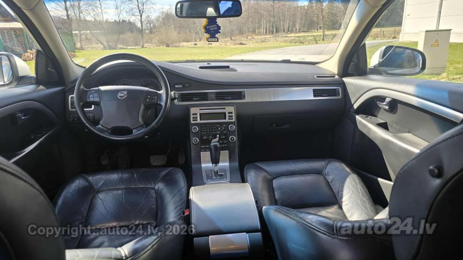 Pelēks Volvo S80 2007 Tallina, ar dzinēja tilpumu 2.40 L un nobraukumu 372 tūkst. km par 4000 €, foto 8 vietnē AUTOMOTO.COM.LV