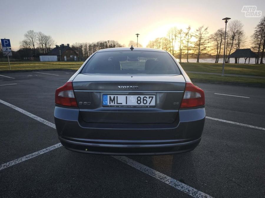 Grey Volvo S80 2007 in Telschi, with an engine capacity of 2.40 L and mileage of 430 thousand km for 3650 €, photo 7 on AUTOMOTO.COM.LV