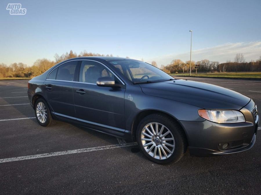 Grey Volvo S80 2007 in Telschi, with an engine capacity of 2.40 L and mileage of 430 thousand km for 3650 €, photo 10 on AUTOMOTO.COM.LV