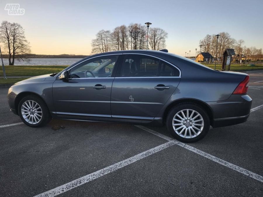 Grey Volvo S80 2007 in Telschi, with an engine capacity of 2.40 L and mileage of 430 thousand km for 3650 €, photo 12 on AUTOMOTO.COM.LV