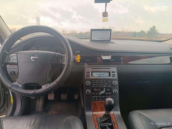 Grey Volvo S80 2007 in Vilnius, with an engine capacity of 2.00 L and mileage of 270 thousand km for 3800 €, photo 5 on AUTOMOTO.COM.LV