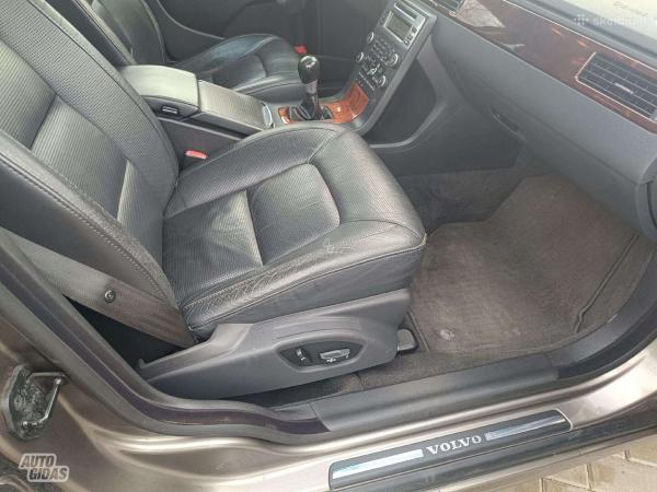 Grey Volvo S80 2007 in Vilnius, with an engine capacity of 2.00 L and mileage of 270 thousand km for 3800 €, photo 8 on AUTOMOTO.COM.LV