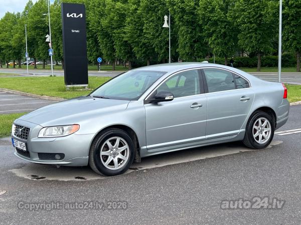 Pelēks Volvo S80 2007 Narva, ar dzinēja tilpumu 2.40 L un nobraukumu 365 tūkst. km par 2999 €, foto 1 vietnē AUTOMOTO.COM.LV
